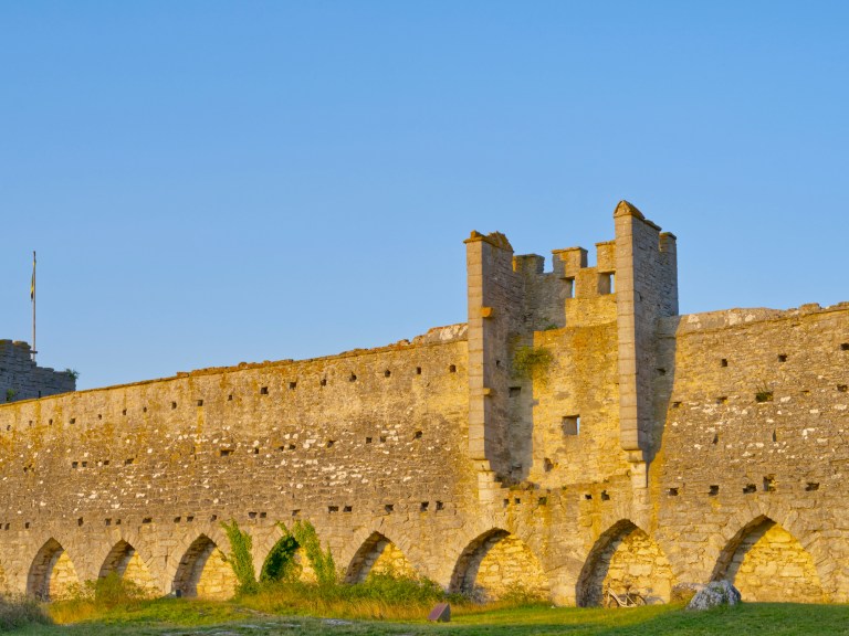 Gotland – Visby Medieval Walls & Ruins – Kewtie Bird – Come View My ...